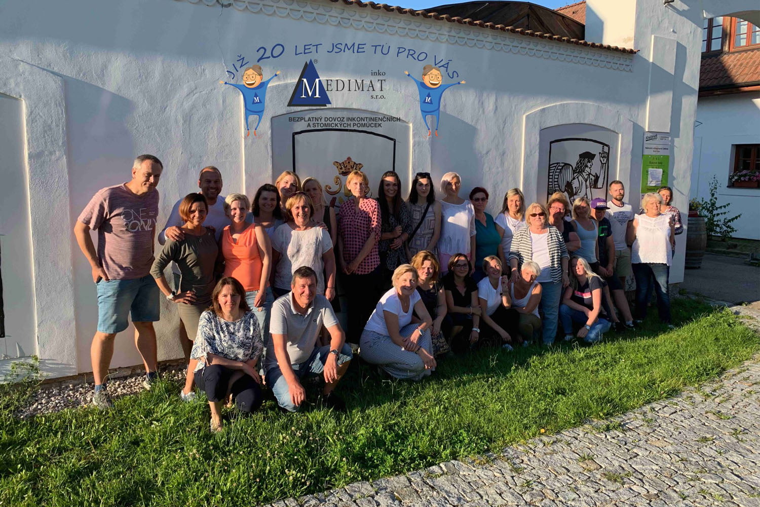 Kontakt • Medimat inko